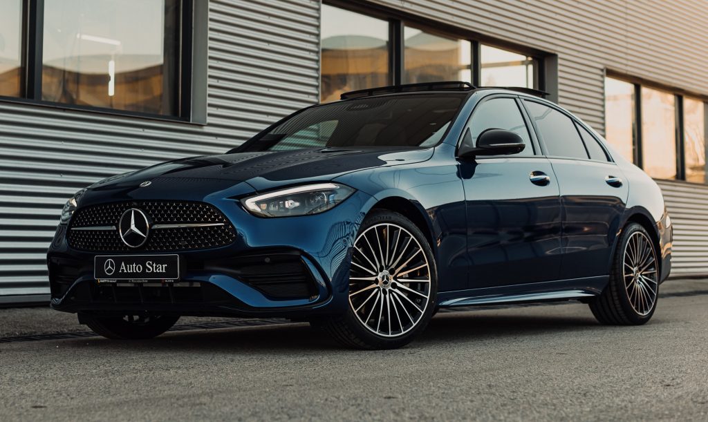 Mercedes-Benz Albania | Showroom - Mercedes-Benz Albania